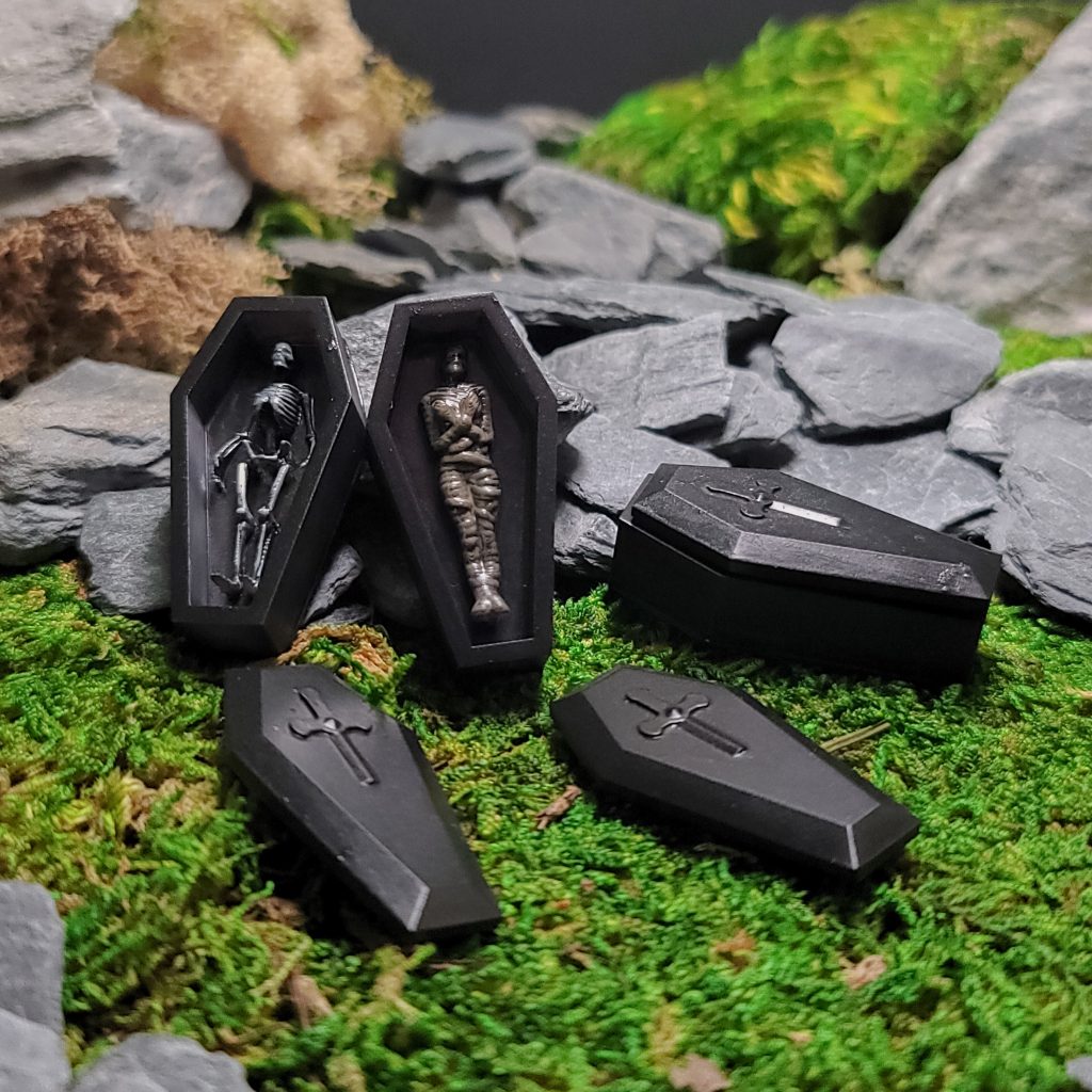 Miniature Coffin Terrarium Decor Set | Bantam.Earth